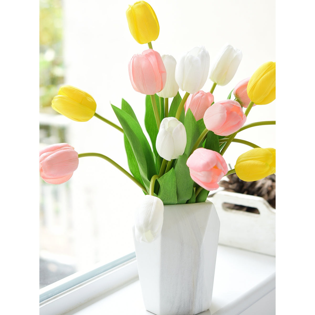 Real Touch Long Stem White Tulips – 12 Artificial Flowers with Foldabl ...